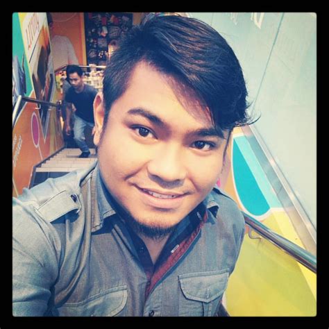 Foto Lelaki Hensem 13 Meerqeen Ideas Handsome Cute Tops Couple Goals