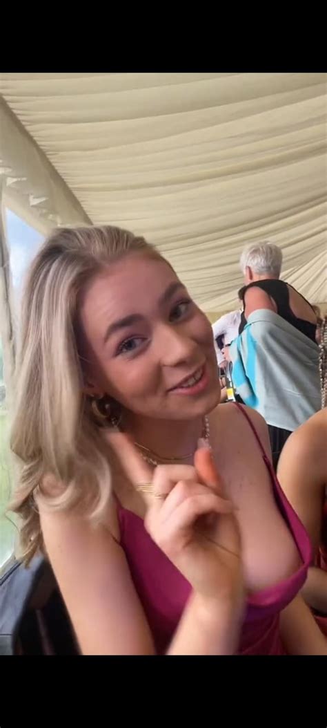 Tiktok Nip Slip V7100154391033941253 Rtiktoknsfw
