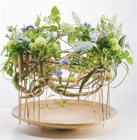 Deko Blumenarrangements Auf Holztablett Mit Seil Handcrafted Floral