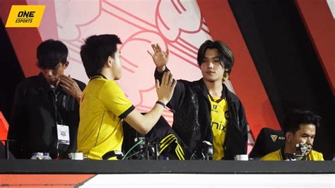 Onic Esports Pastikan Tiket Ke M5 Geek Fam Tantang Bigetron One