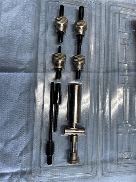 Hand Tool With Left Hand Thread And 6 Attachments Threaded On Both Ends