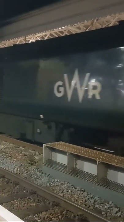 Gwr Class 43 Hst255 Castle Departs Taunton With A Late Journey South