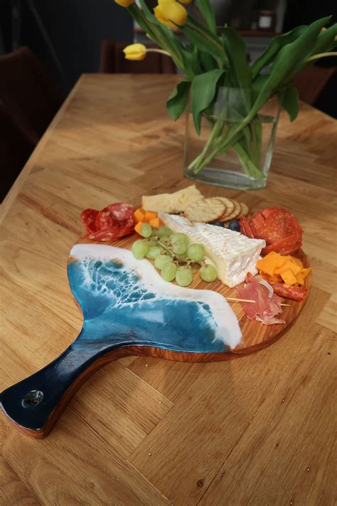Round Olive Wooden Charcuterie Board Rise N Design