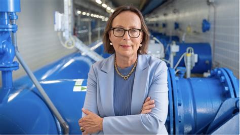 Ambassadeur Annette Ottolini Met Pensioen Kijk Nu De Vlog Schone