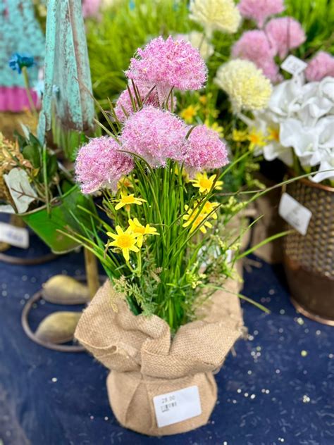 საწყობი ბიბი 🌸ხელოვნური ყვავილების თაიგული 🌸ფასი 28₾ Facebook