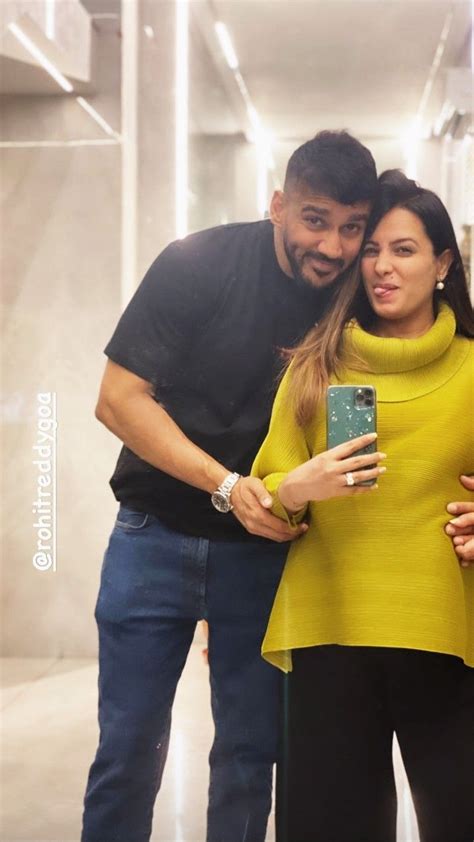 Pin By Vidushi Rathore On Anita Hassanandani Womens Top Women Fashion