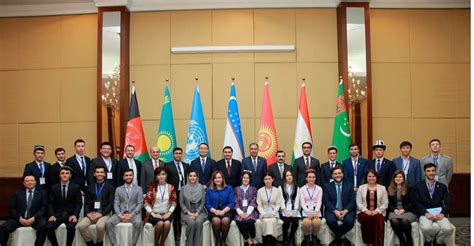 Naheed Esar ناهيد ايثار