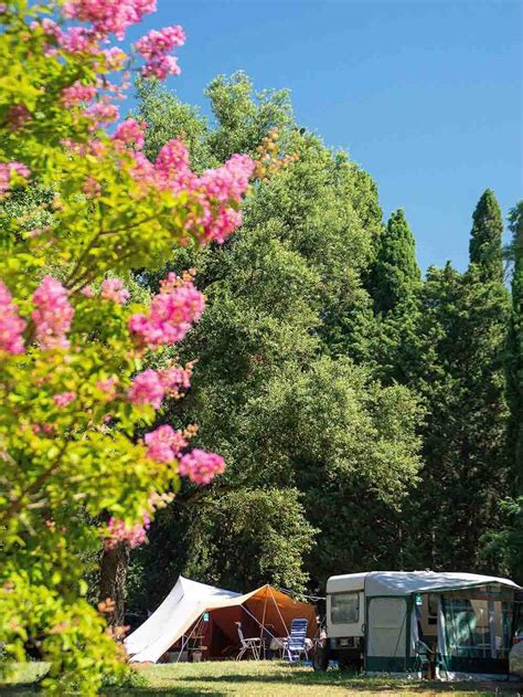 Emplacements De Camping En Bord De Mer à Grimaud