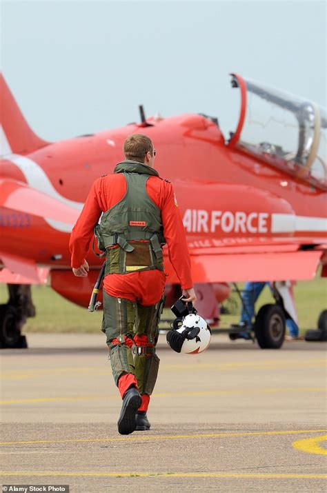Red Arrows May Be Disbanded By Raf Over Claims Of Sex Harassment Bullying And Drinking