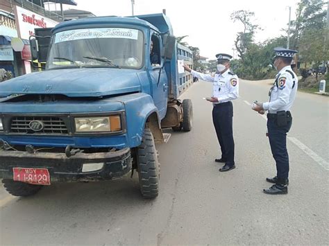 ကျိုင်းတုံမြို့၌ ယာဉ်အန္တရာယ်၊ လမ်းအန္တရာယ်ကင်းရှင်း‌ရေး အသိပညာပေးလုပ