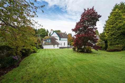 Cardrona Glen Road Dunblane Stirlingshire Fk15 0dt Rettie