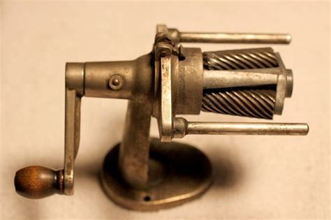 Pin By Jose Artieda On Sacapuntas Antique Tools Pencil Sharpener Pencil Sharpeners