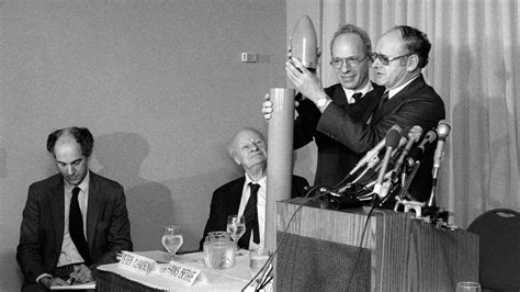 Dick Garwin Fought Nuclear Armageddon He Hid A 50 Year Secret The New York Times