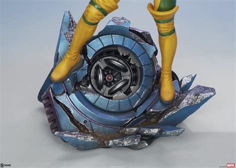 Rogue Premium Format Figure Comic Concepts