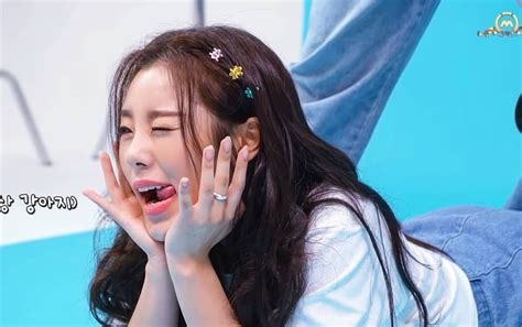 丁輝人的烤雞帽🦀️ On Twitter 看到吐舌計次器（？）的ggbb輝那張真的暈到不行🥹 根本是丁輝人讓人暈到不行 ´ཀ`」 ∠