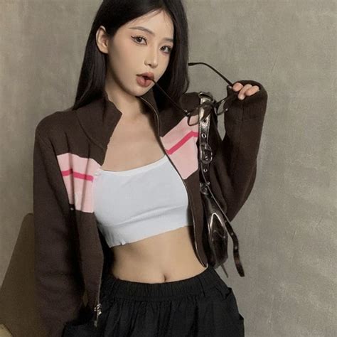 투웨이 집업 배색 레터링 크롭 니트 가디건 카디건 봄 가을 오피스룩 예쁜 코디 데이트 데일리 캐주얼 러블리 결혼식투피스