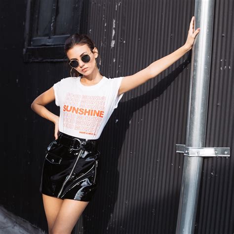 Victoria Justice Wallpaper Hd Celebrities K Wallpapers Images And Background