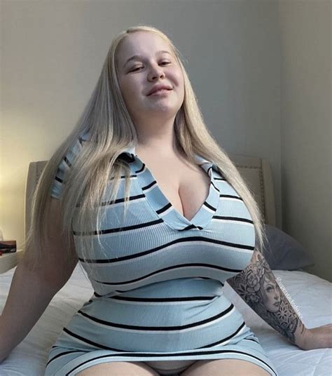 Super Stacked Stacy Sunnie96