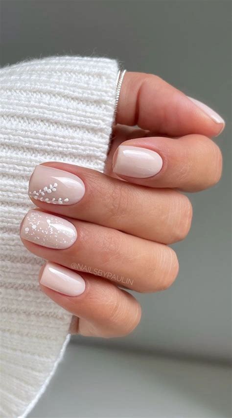 40 Spring Nail Ideas To Brighten Your Look Chic And Minimalist Nails Nail Designs Classy