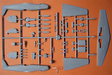 Supermarine Spiteful F Mk Xiv Spezial Azmodel 1 72