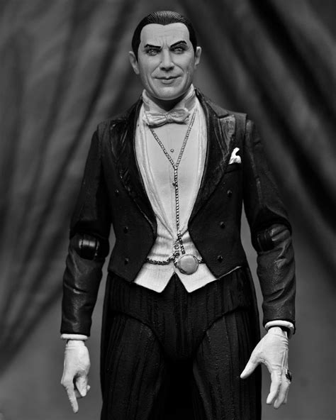 Neca Universal Monsters 7” Ultimate Dracula Carfax Abbey The Toyark