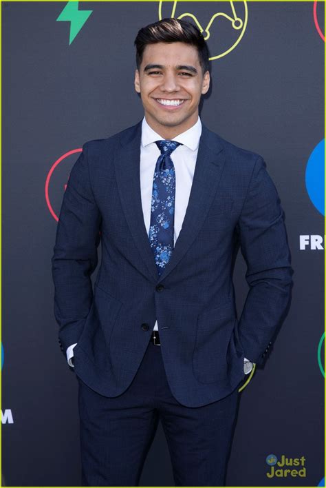 Halle Bailey Spends Th Birthday At Freeform Summit With Grownish Cast Photo