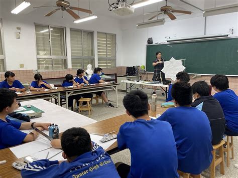 記者 梅花新聞網 簡立欣台北報導 國中會考412寄准考證 報名人數192萬創新低 ｜ 梅花新聞網