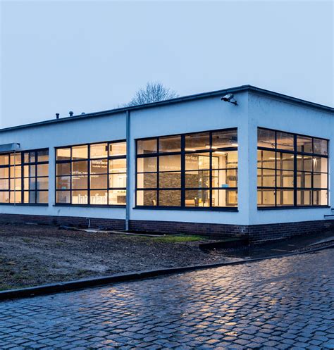 Dressed Lines By Interface STYLEPARK