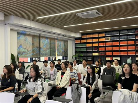 广州商学院图书馆