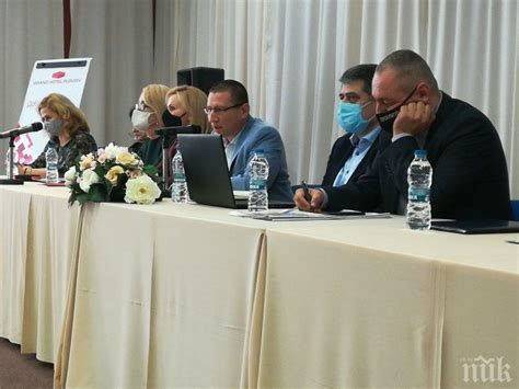 Зам главният прокурор Даниела Машева и Сийка Милева приветстваха Камарата на следователите от