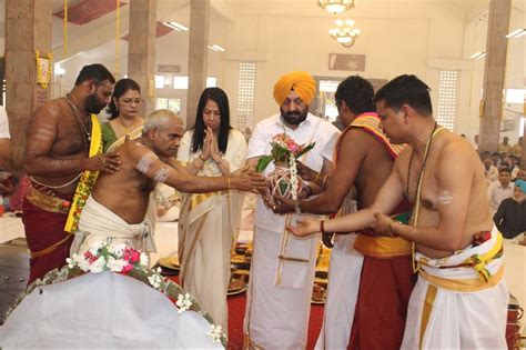 Lt Gen Manjinder Singh Avsm Ysm Vsm Col Of The Madras Regiment In