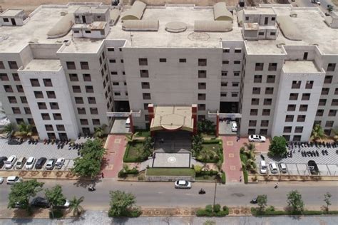 Bhagwan Mahavir University Surat Campus Photos Virtual Tour