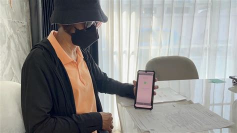 Photo Gallery ระบาดหนัก สาวการบินร้องทนายดัง โดนโจรหลอกให้ลงแอปสุดท้ายถูกดูดเงินสูญกว่า 1 แสนบาท