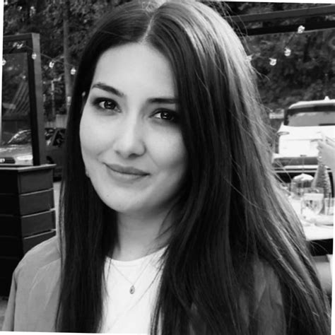 About Sinem Ozturk Sumus Medium