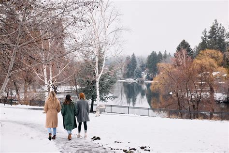 Cascade Loop Scenic Highway Did You Know Its Nationalchristmaslightsday There Are So