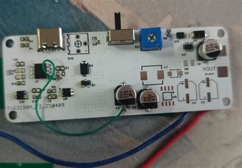 可调节电压的ups电源模块 立创开源硬件平台