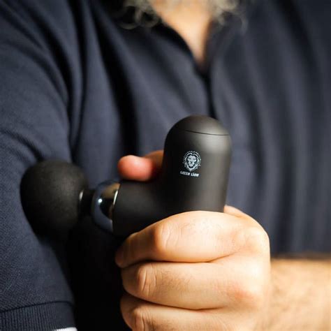 خرید و قیمت ماساژور تفنگی گرین لاین مدل Mini Massage Gun Pro ویبره