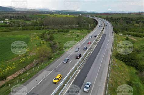 Временна организация на движението се въвежда по автомагистрала „Хемус“ край Шумен заради пътно