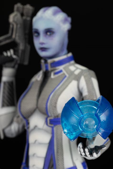 Mass Effect Liara Pvc Statue Official Bioware Gear Store