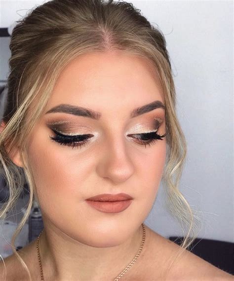 МЕНЯ ВЫБИРАЙ Хорошего мастера найти можно но есть один нюанс я ВИЗАЖИСТ СТИЛИСТ