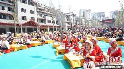 广西恭城瑶乡上演百家宴油茶宴三位百岁老人参加 知乎