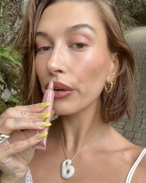 23 Initial Necklaces Youll Love In Your Jewelry Collection