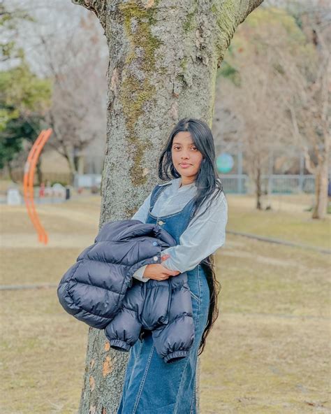 𝗖𝗵𝗮𝘁𝗵𝘂𝗿𝗶𝗸𝗮 𝗨𝗽𝘂𝗹𝗮𝘄𝗮𝗻𝘀𝗮💗🎧🧿 දවසක මල් පිරුණු පාරක ඇවිද යන්න හීන දකින්න ️‍🩹 Instagram