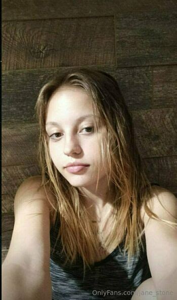 Bustyema Bustymodel Bustyema Nude Onlyfans Photo 68 The