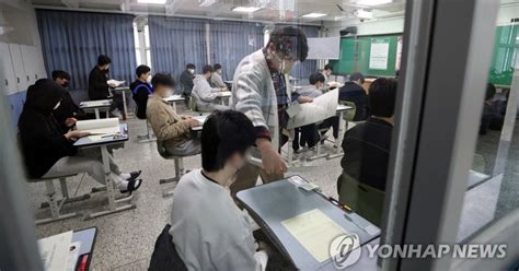 [수능] 교사들 영어 작년 수능보다 쉽고 9월 모평보단 어려워