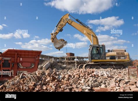 Tracked Excavator Loading Hopper Stock Photo Alamy
