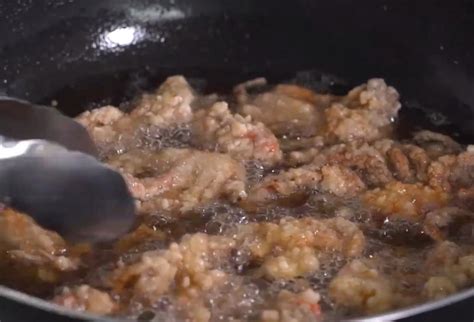 酥香年菜避風塘炒蟹爆炒上桌軟殼蟹這樣處理去腥 食譜自由配 自由電子報