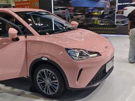 ราคาไทย Neta V Ii รถยนต์ไฟฟ้า 100 สไตล์ City Car มอเตอร์ 95 แรงม้า วิ่งไกลสุด 382 กม ชาร์จ