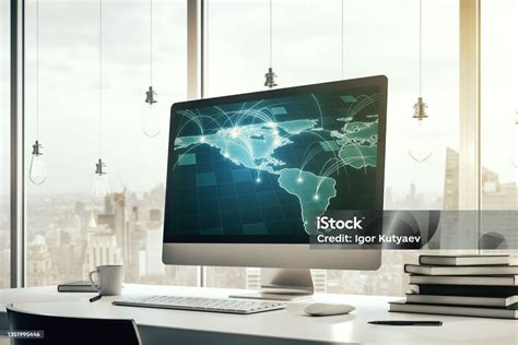 현대 컴퓨터 모니터 빅 데이터 및 블록 체인 개념에 대한 연결이있는 추상적 인 디지털 세계지도 3d 렌더링 노트북에 대한 스톡