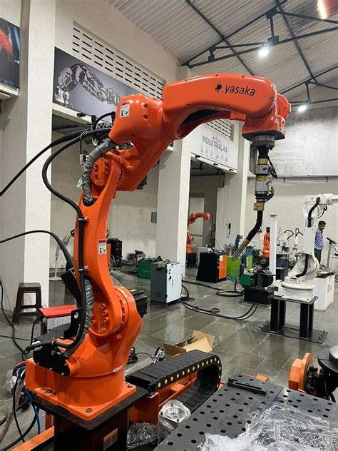 350 Amp Yasaka Welding Robot Automation Grade Automatic 5 Kva At ₹ 1030000 In Aurangabad